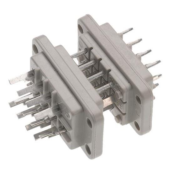 Jones J Series 8 Plug - JA77846