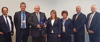 Mouser Electronics Receives 2013 E-Commerce Distributor of the Year ...